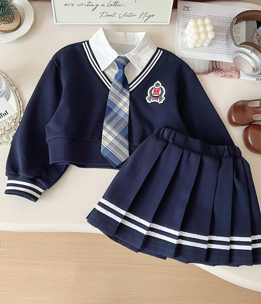 Uniforme Collège Chic – Élégance et discipline au féminin – Mazyoud